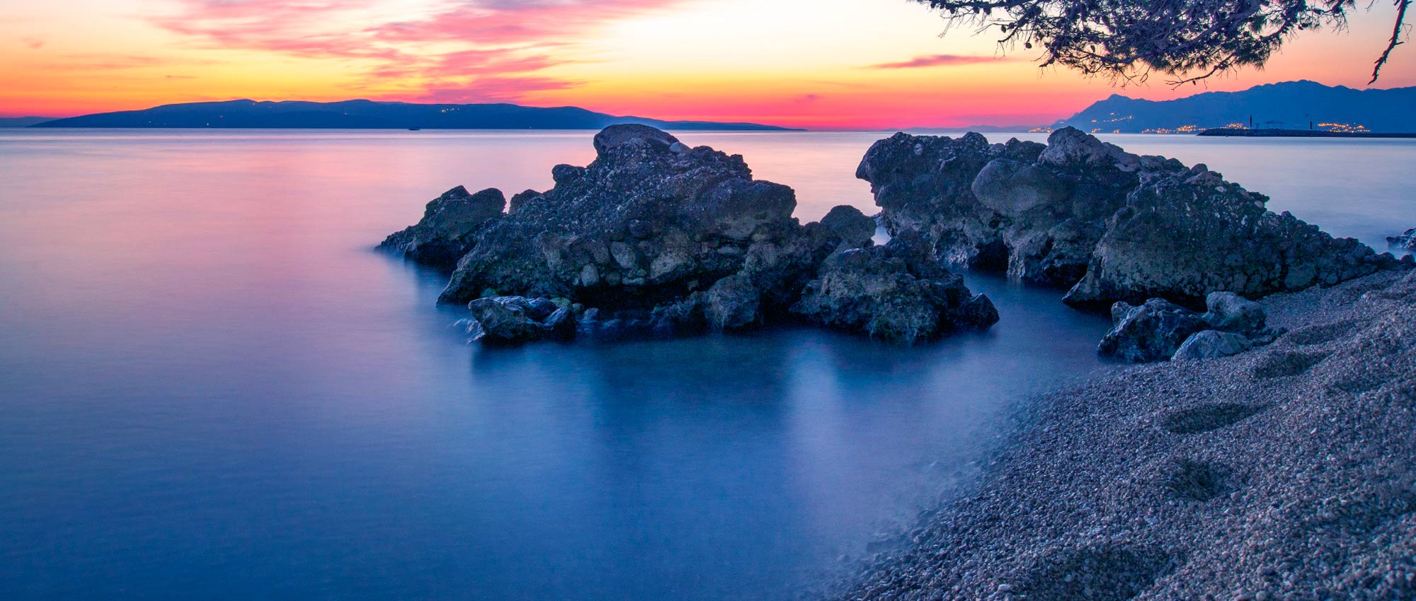 Jadran Strand in Makarska Unterkunft und Appartements in der Nähe ...