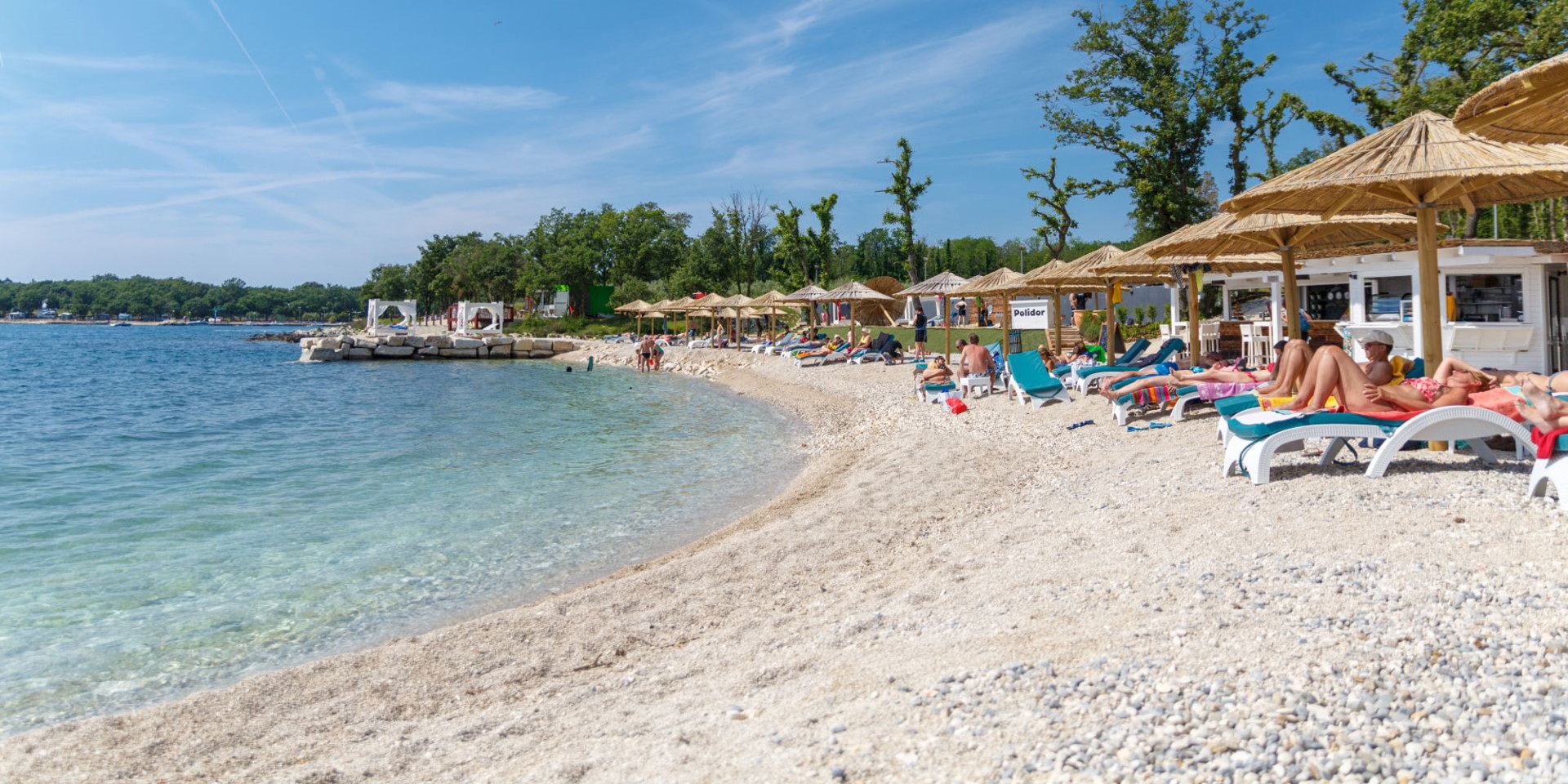 Polidor Strand in Funtana Unterkunft und Appartements in der Nähe ...